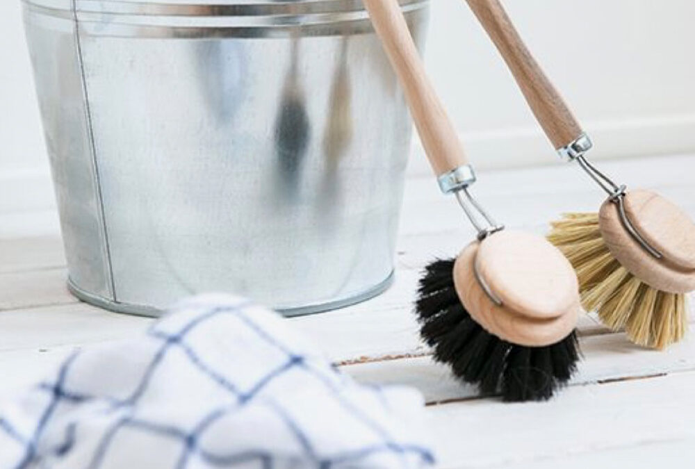 Cleaning my cottage – Playing house !|3 Tudor Cottages